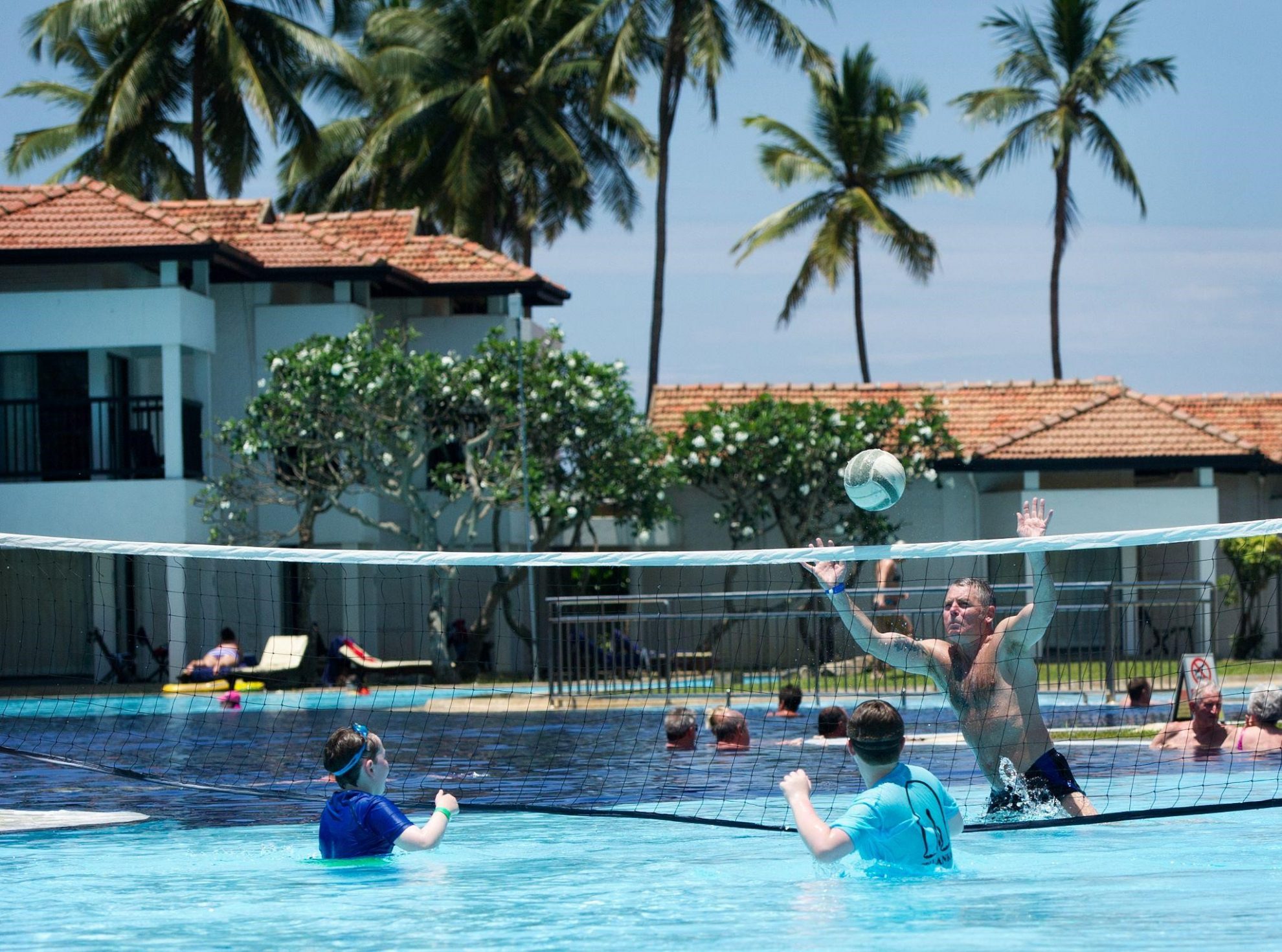 Club Hotel Dolphin, Negombo: A Fun-Filled Paradise for Travelers! – Yamu.lk