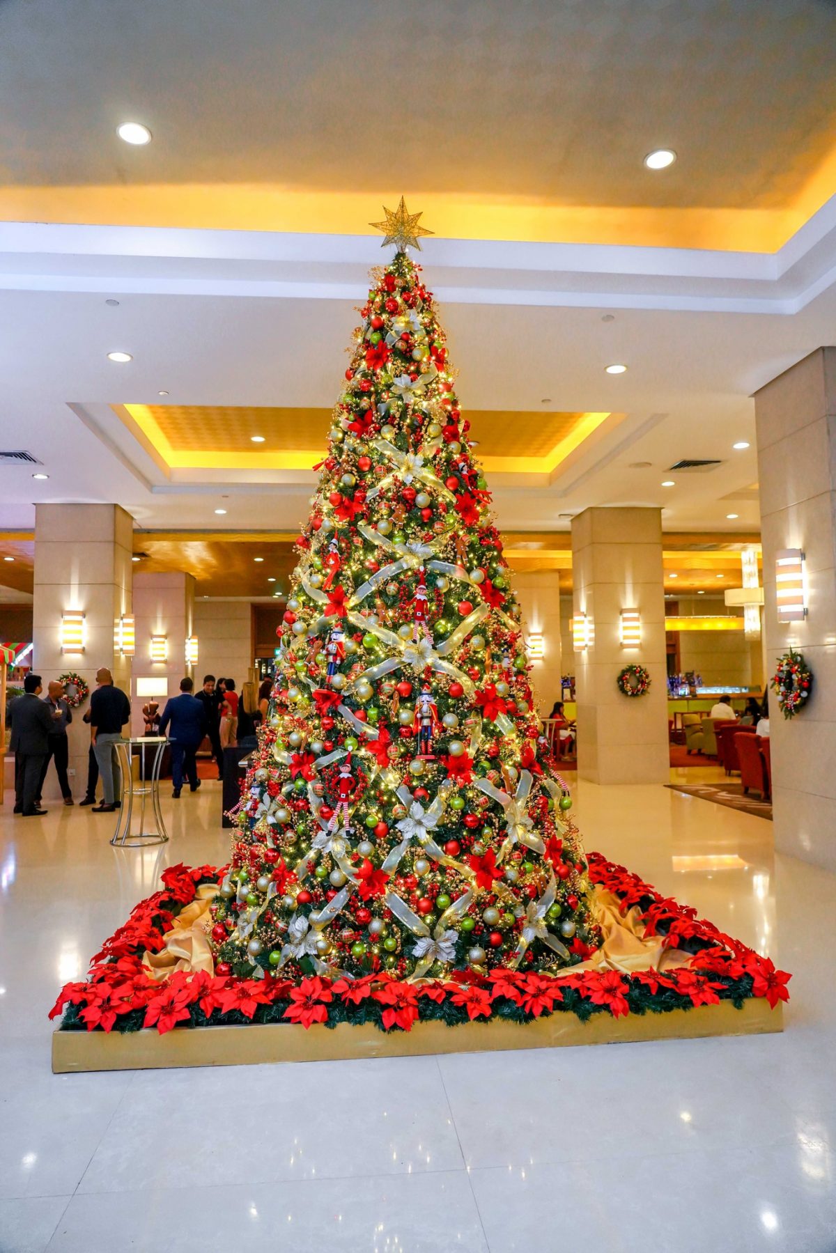 Cinnamon Colombo Hotels Lights Up for the Season and Welcomes You to ...